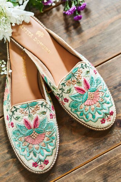 Designer Shoes For Women: Ethnic Mojris, Bridal Shoes and More